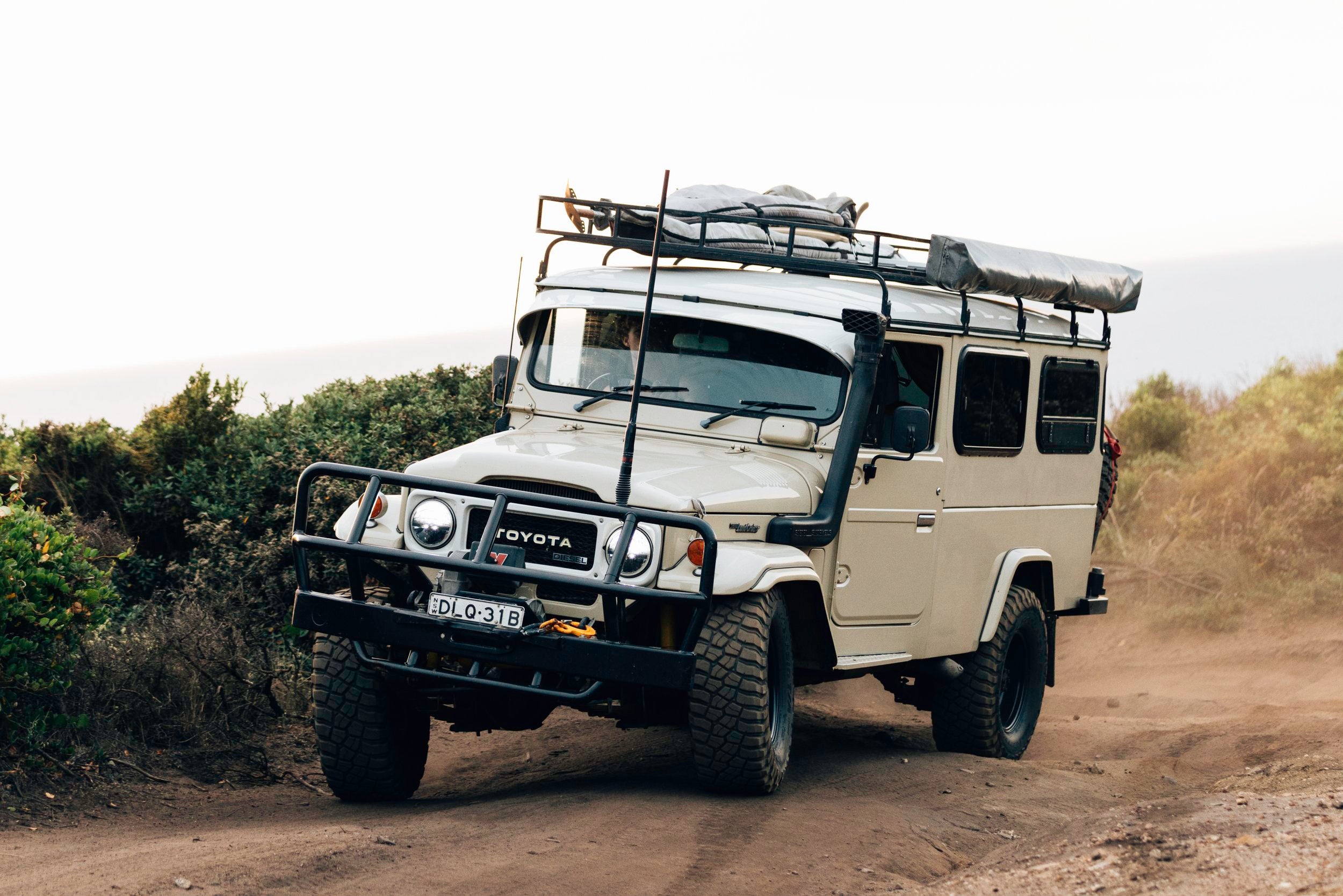 Legacy of Classic 4WDs with Sunday Garage – Smelly Balls